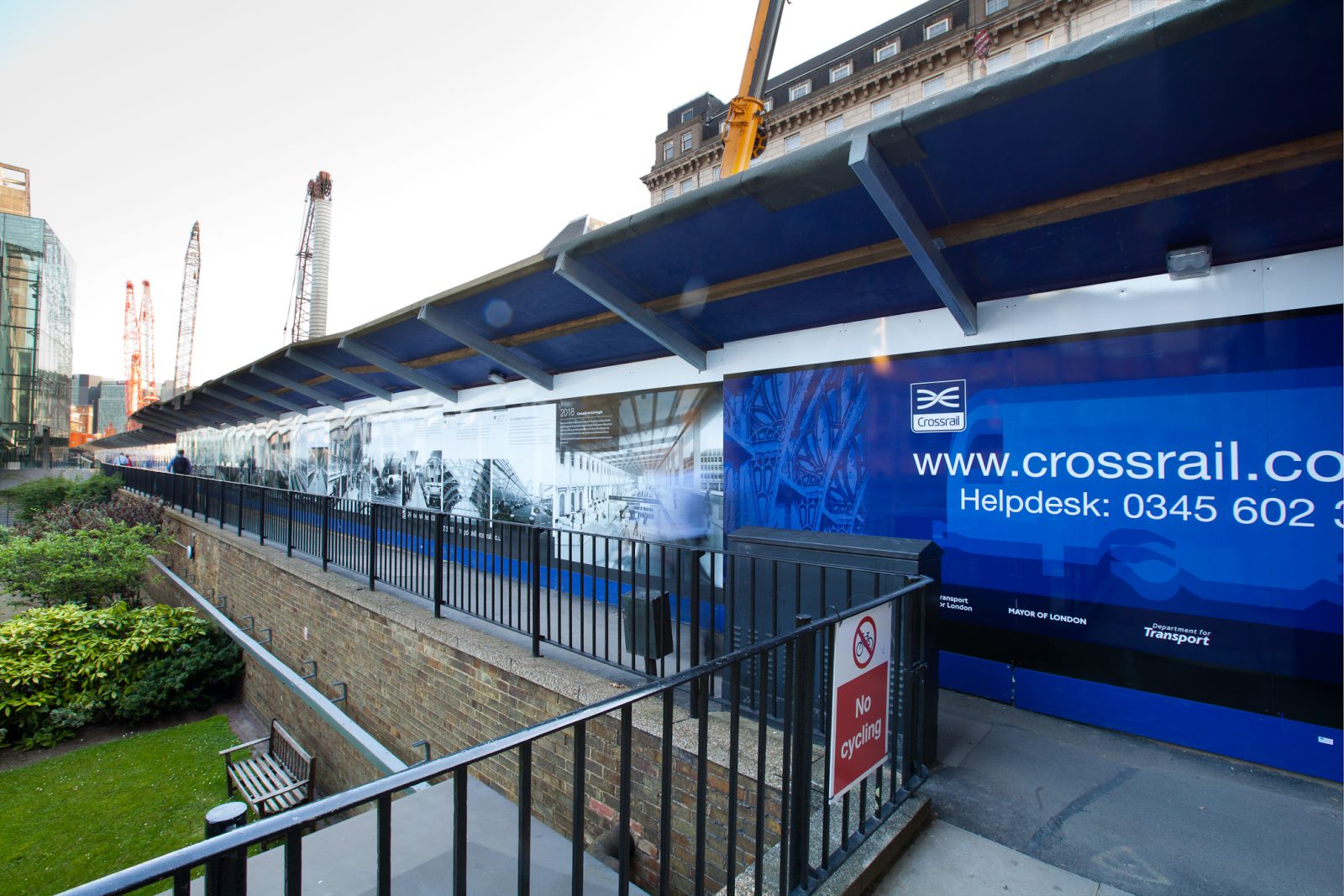 Crossrail Hoardings – PressOn